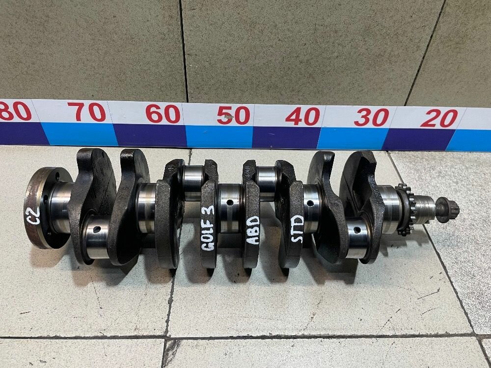 Коленвал VW golf III/vento (1991-1997) (1.4 ABD) 030105021BC