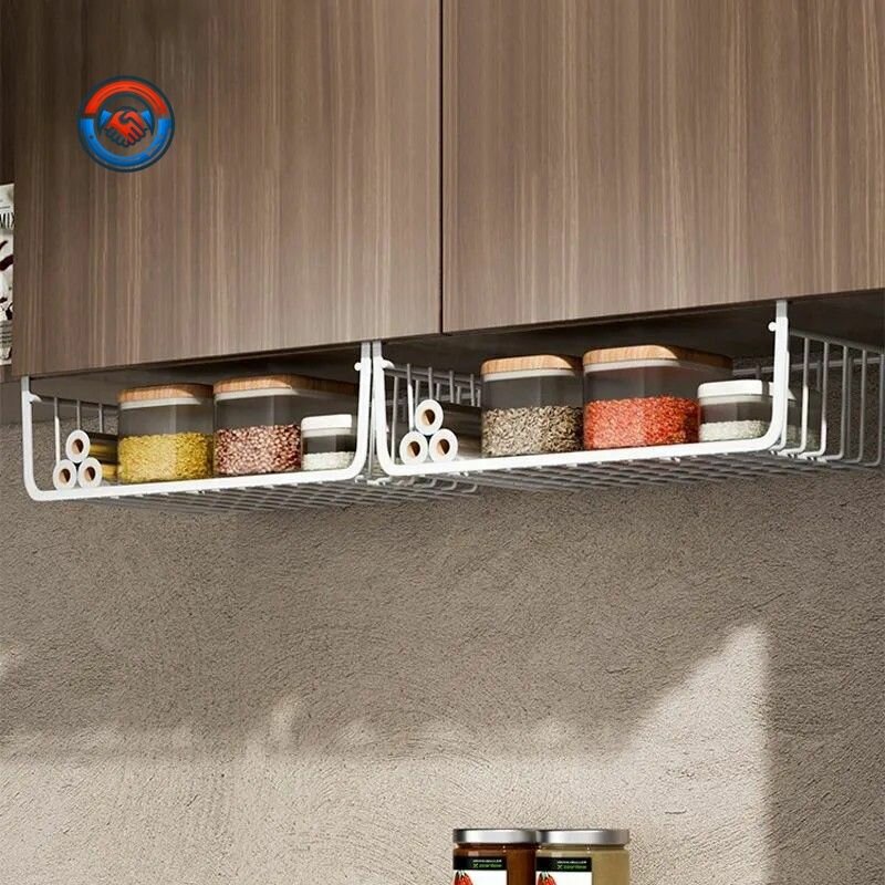 Кухонная подвесная корзина для хранения специй и мелочей, металлическая вешалка-органайзер под шкаф, экономия места в общежитии и маленькой кухне