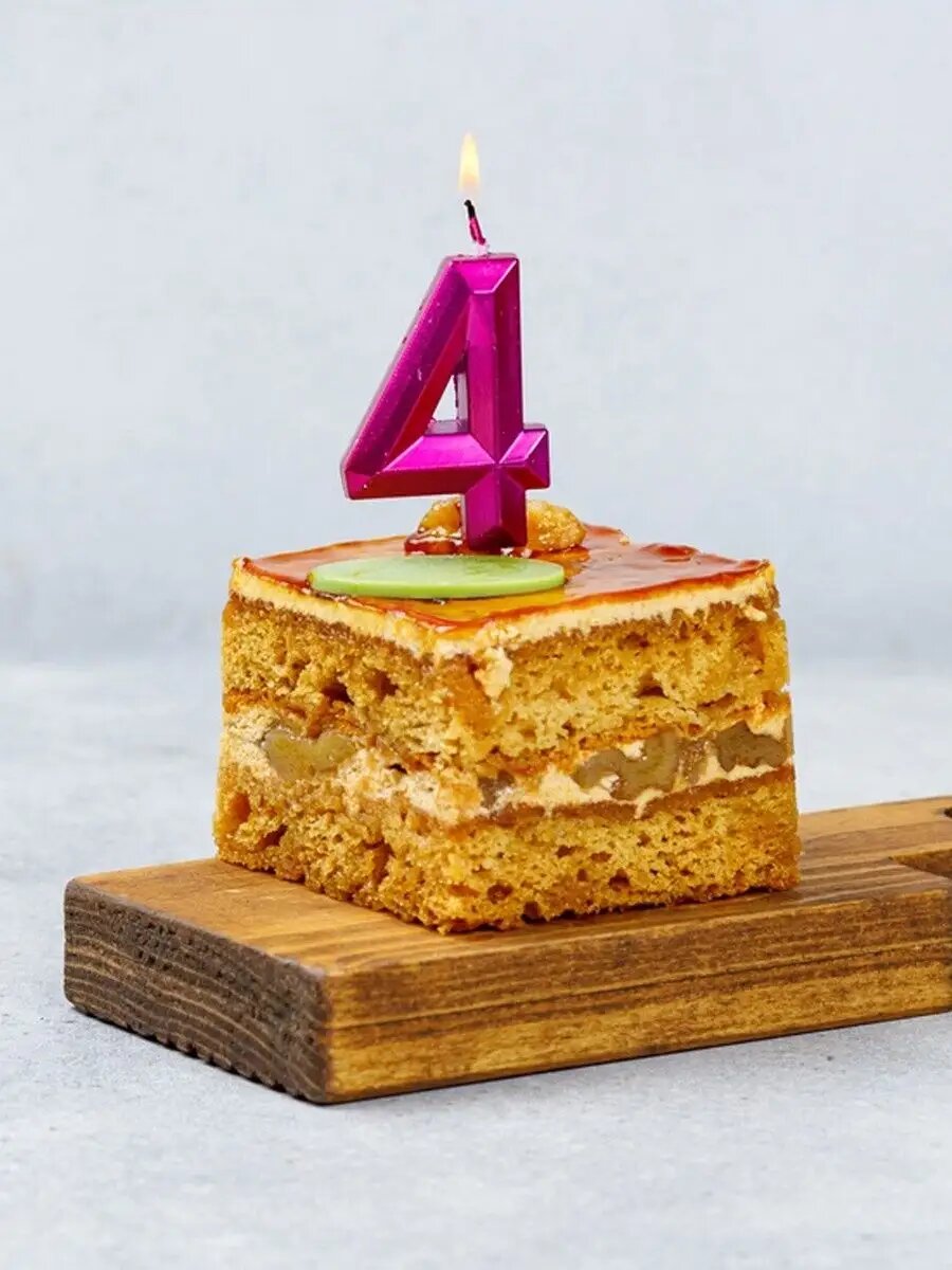 Свеча для торта стеариновая Riota Цифра 4, Диамант Маджента, 4,5 см, 1 шт.