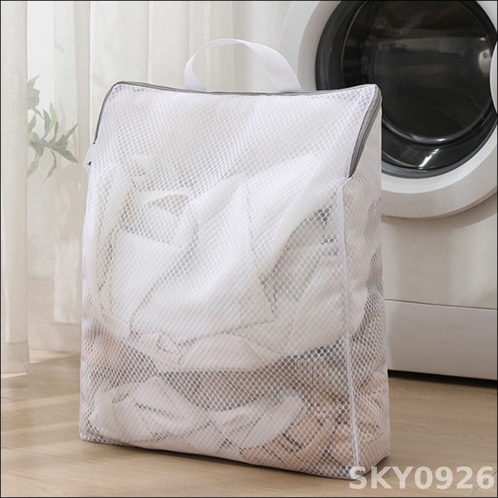 Эксклюзивный контейнер для белья 30 на 30 см