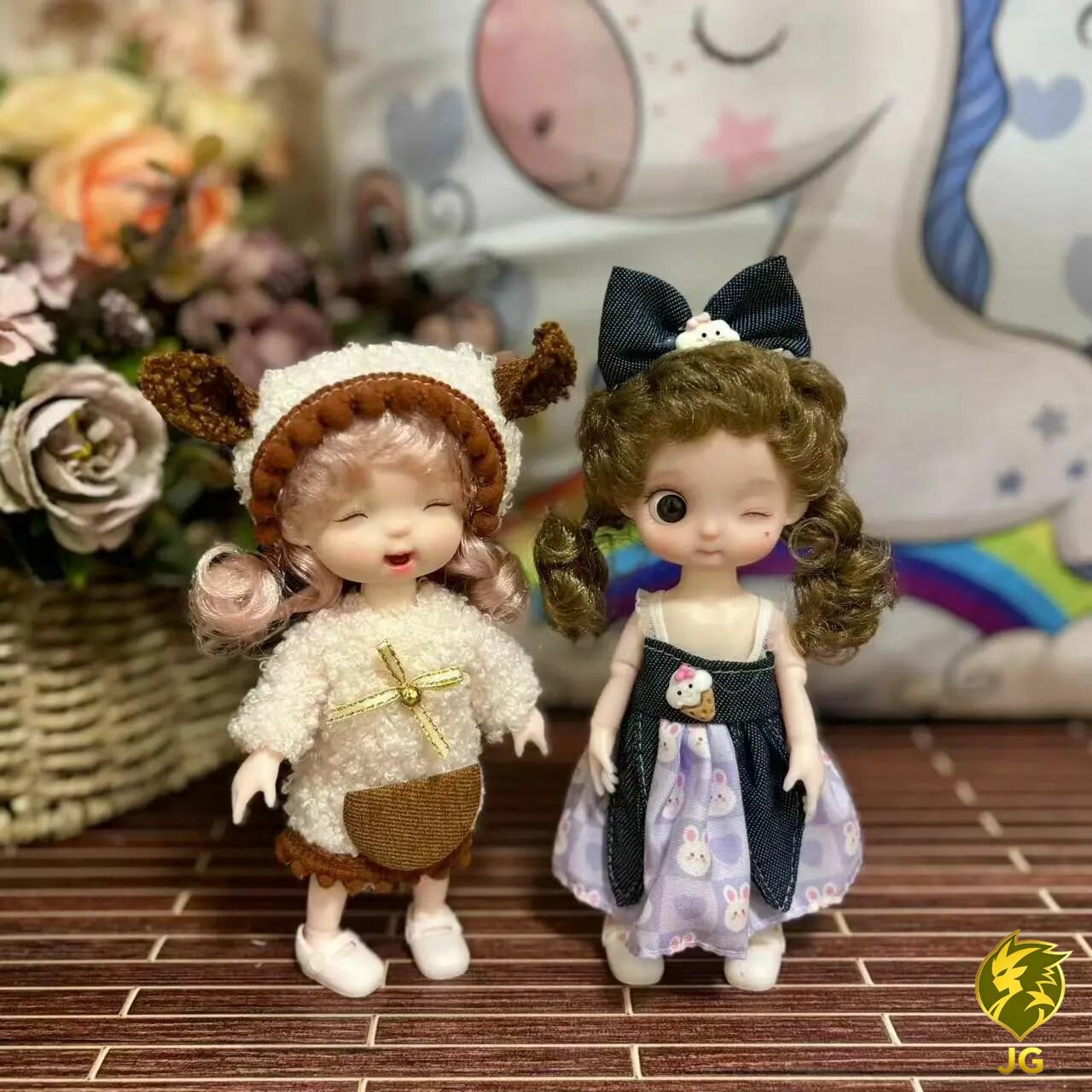 Кукла 17см девочка с набором одежды для переодевания (8 предметов) Подарок на день рождения Платья, аксессуары