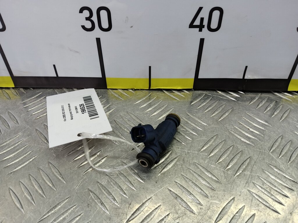 Форсунка топливная Б/У для Kia Ceed ED (2006—2010) 353102B000