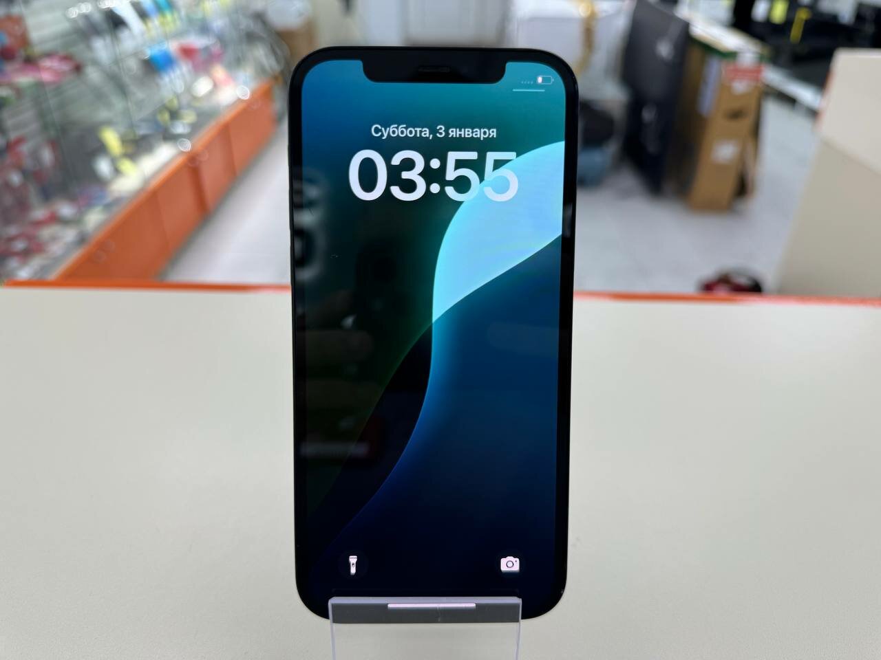 Смартфон Apple iPhone 12 64Gb, б/у уценка