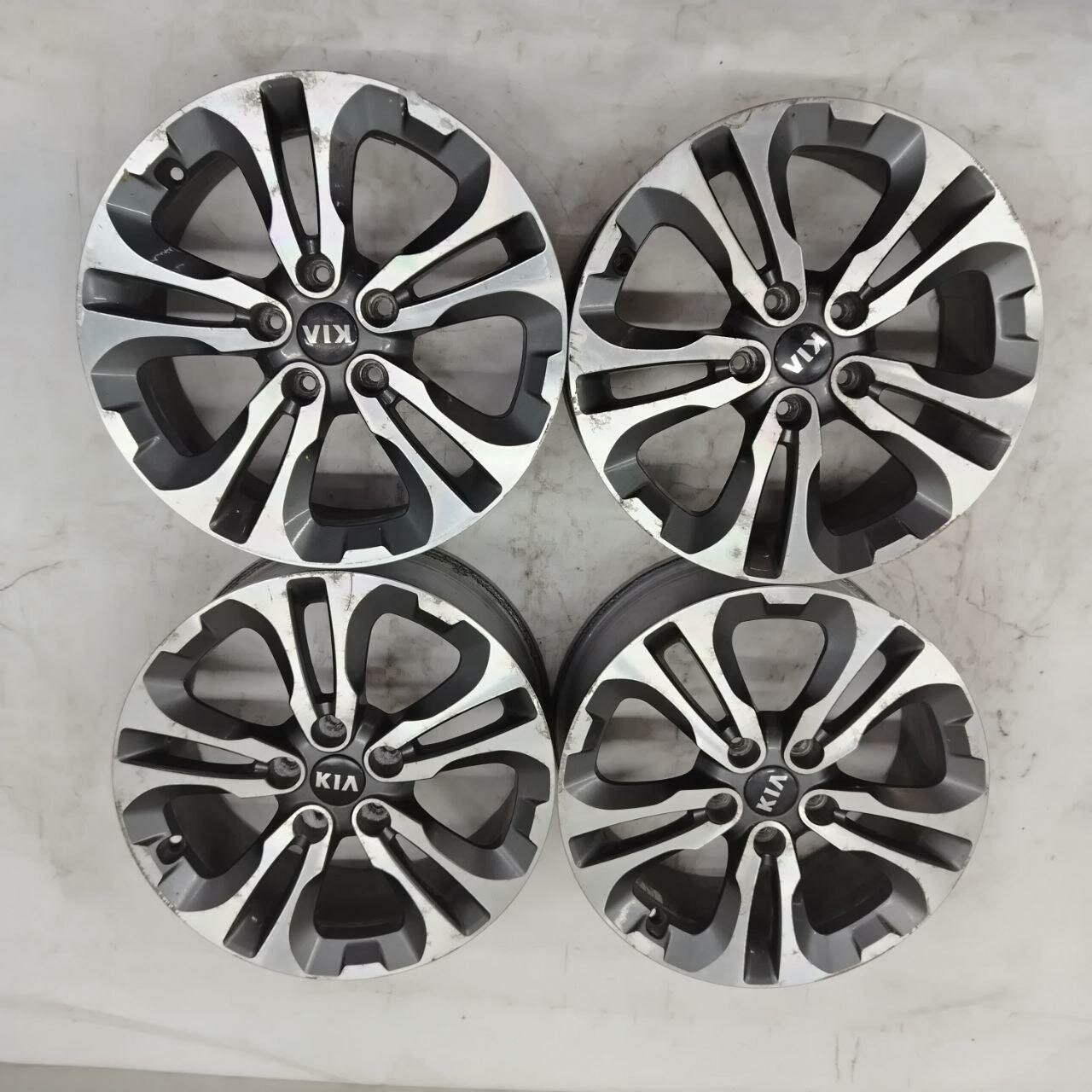 Колесные диски Kia 17x7 PCD 5x114.3 D67.1 ET53 (оригинал)