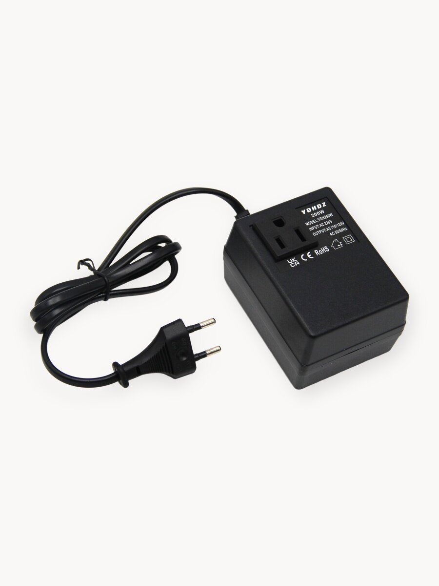 Понижающий Трансформатор с 220V-110V (Новый, В черном цвете)