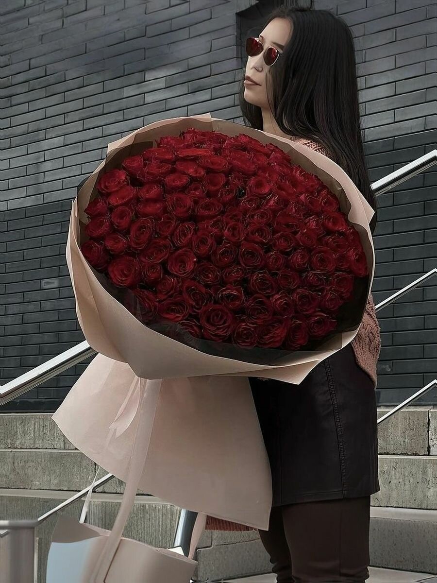 Букет из 101 красной розы