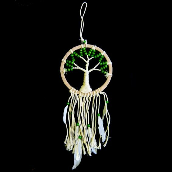 Ловец снов белое дерево жизни с деревянными зелёными бусинами (диаметр 17 см, длина 50 см.), 1 шт.