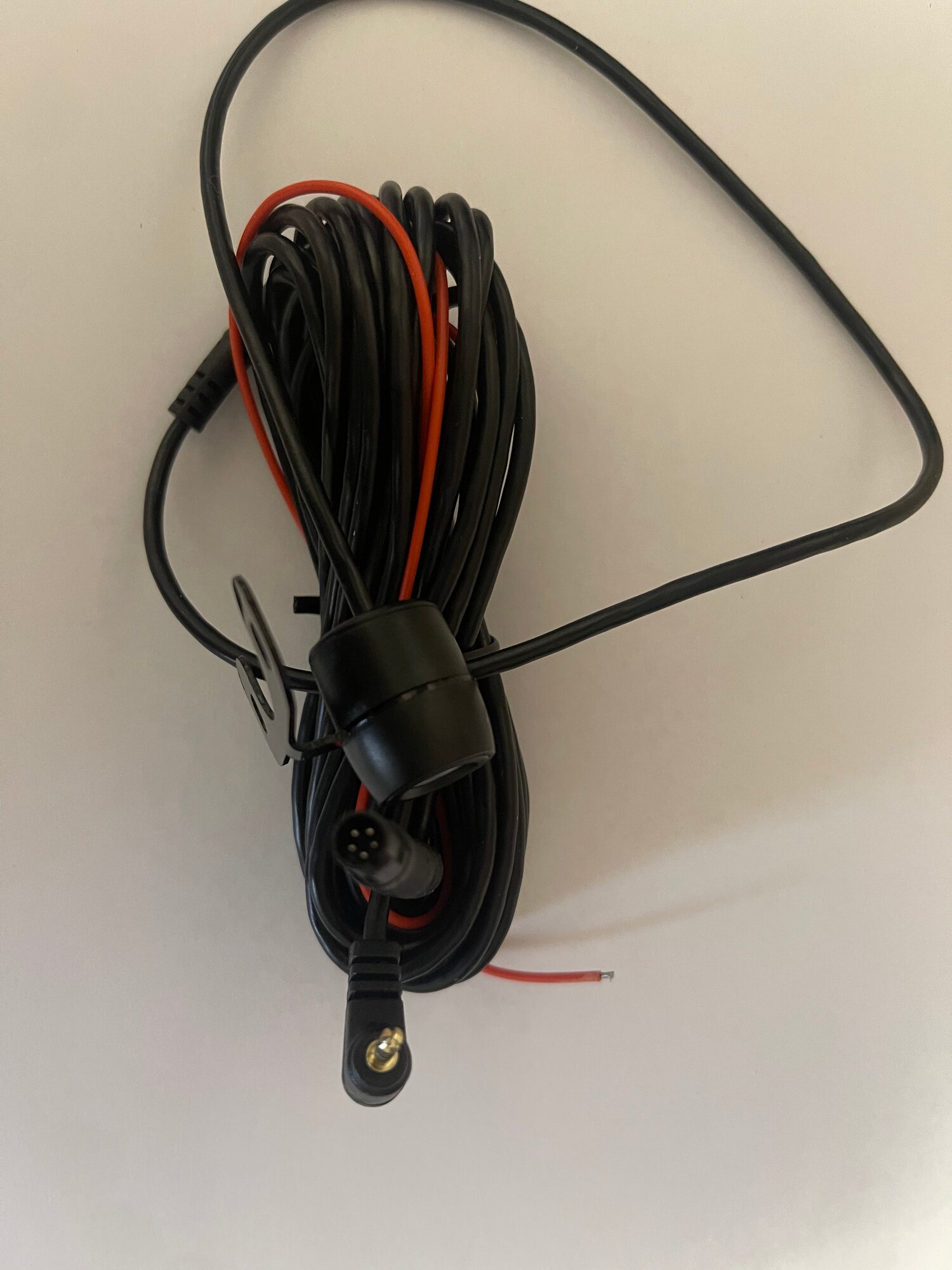 Универсальная камера заднего вида Digma DCV-100