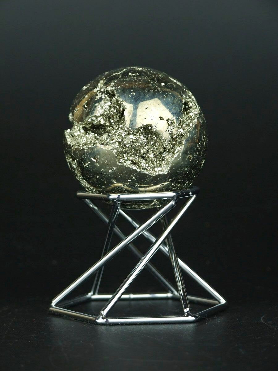 Шар из пирита 52 мм на подставке из Перу