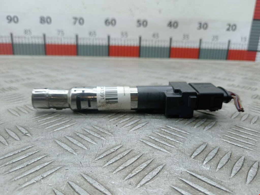 Катушка зажигания Audi A3 8P 03D905715A арт. 2241391