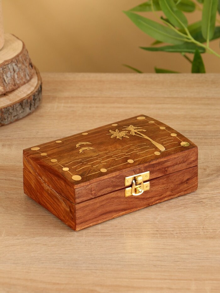 Шкатулка Дельфины, 15.5×10.5×5.5 см, дерево шишам, латунь
