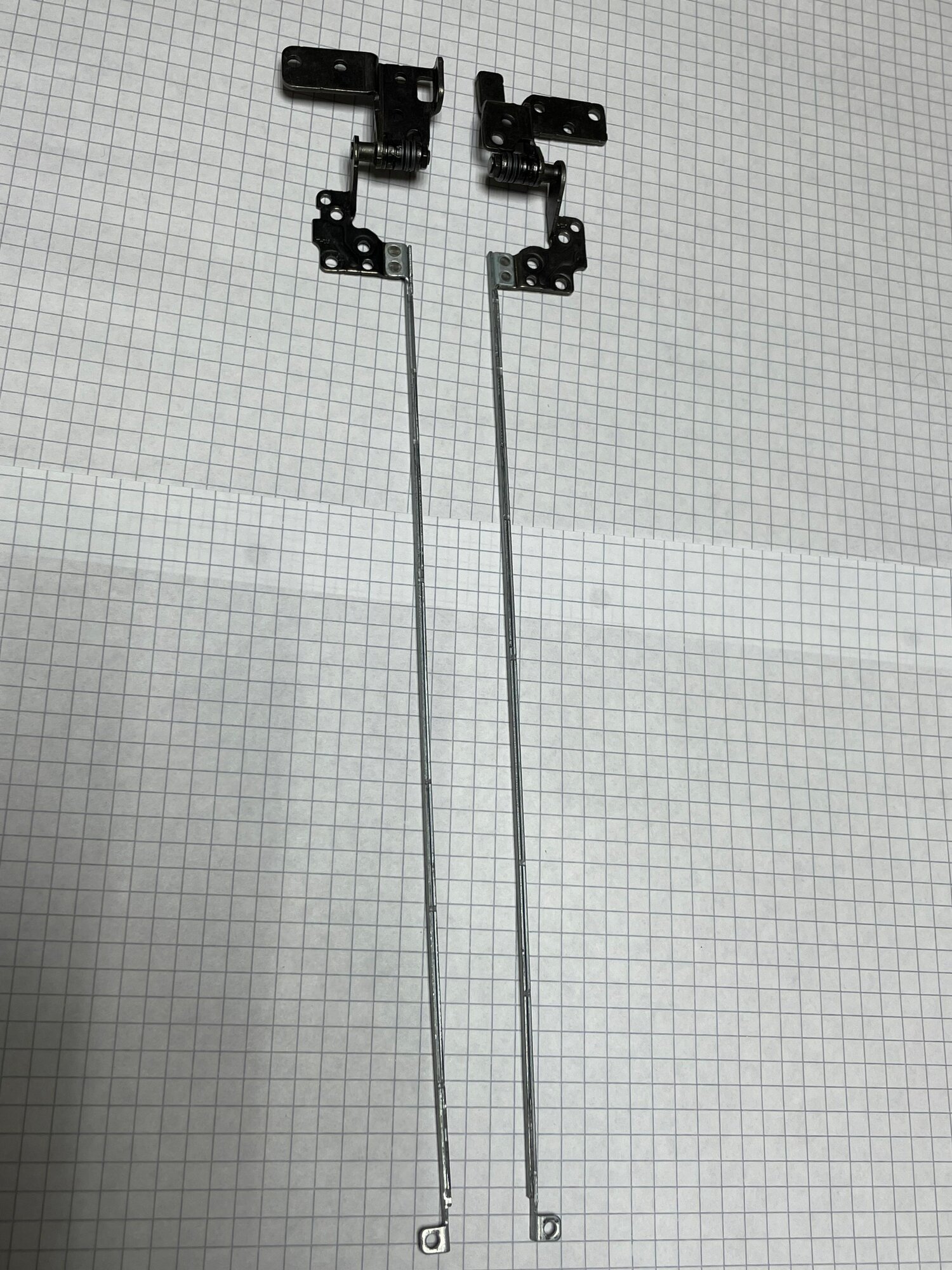 Петли Acer Aspire A315-32