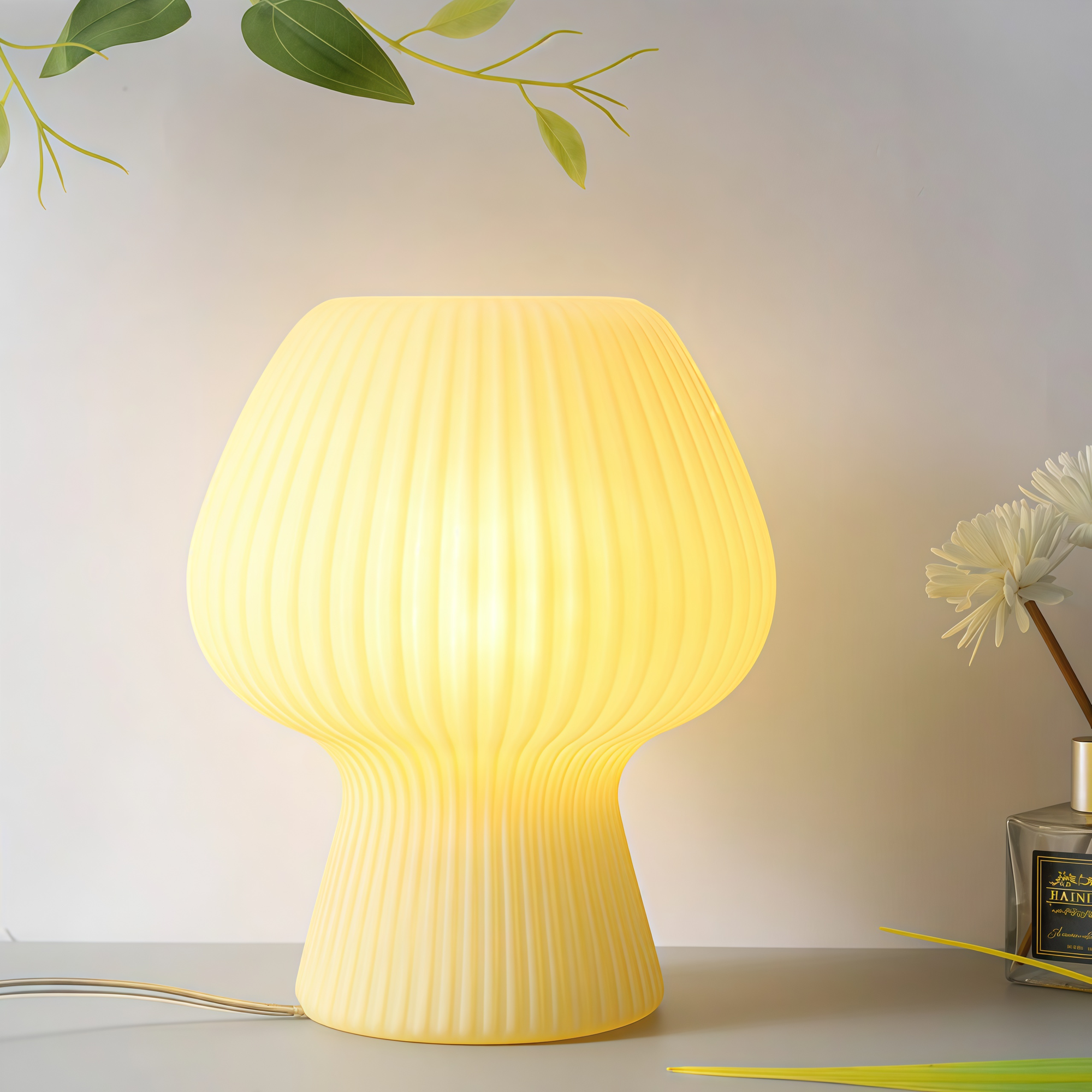 Светильник Escomi K681, желтый, стеклянный, LED, USB, 1 режим, 220 В