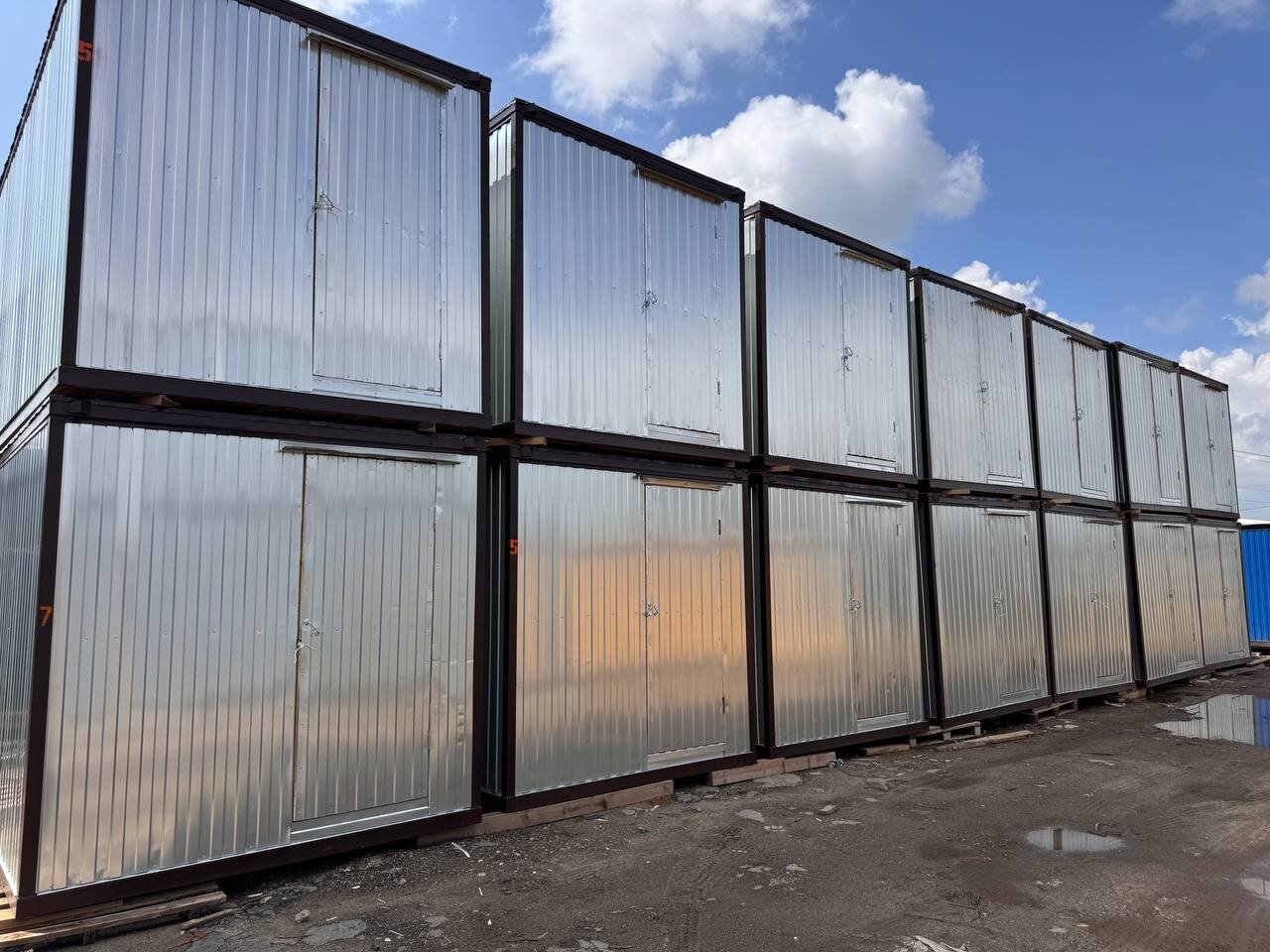 Бытовка Блок-контейнер 5,85×2,4 м | Профлист + ДВП, Оцинкованный профлист, Электрика