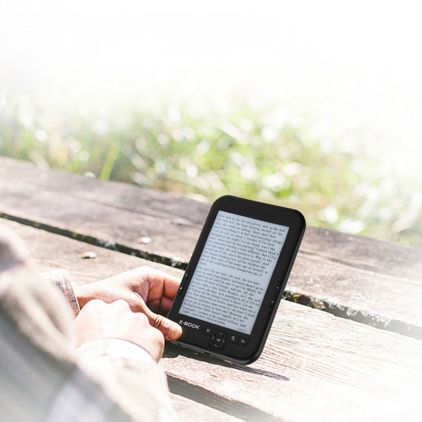 Электронная книга EInk 6 дюймов Электронный читалка 600 x 800 разрешение Дисплей 300DPI Голубой чехол (Черный 8G)