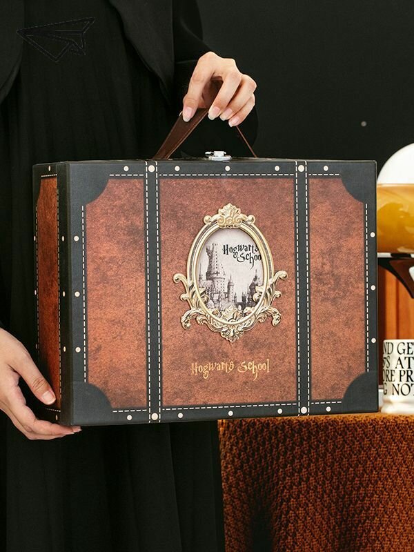 Коробка, туба подарочная