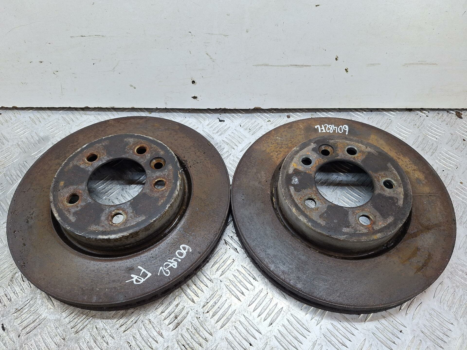 Диски тормозные передние Land Rover Discovery 3 L319 2007