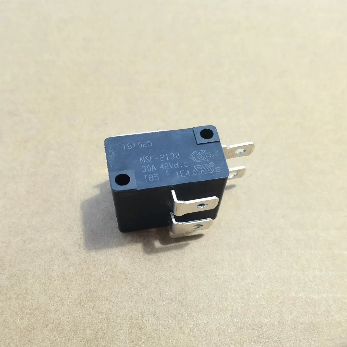 Микропереключатель MaXueZhong MSF-2130 30A 42VDC