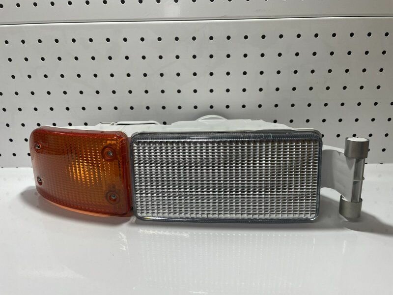 Указатель поворотов, левый, желтый, с фальшфарой, МАН ТГА ТГЛ ТГМ