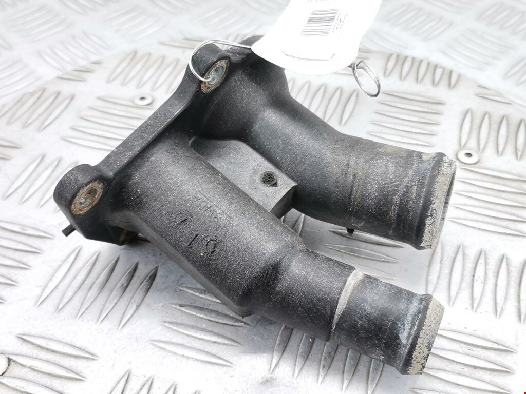 Корпус термостата Ford Fiesta 6 2S6G9K478BD арт. 1839627