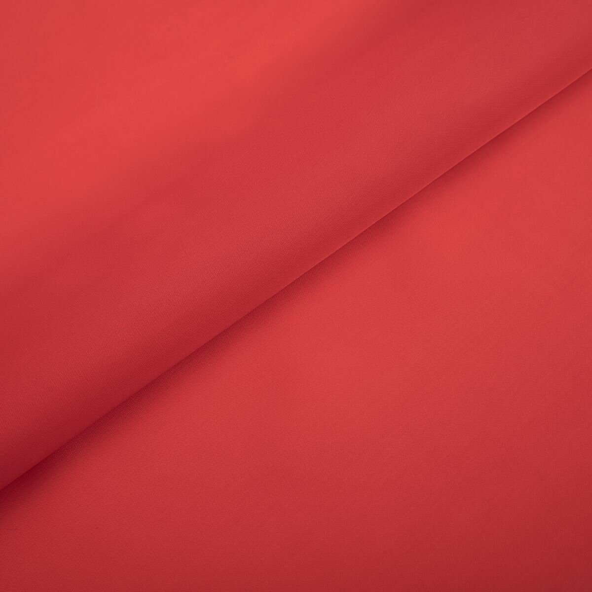 Ткань подкладочная Gamma Taffeta 180Т 100% полиэстер 500 х 152 см №111 красный