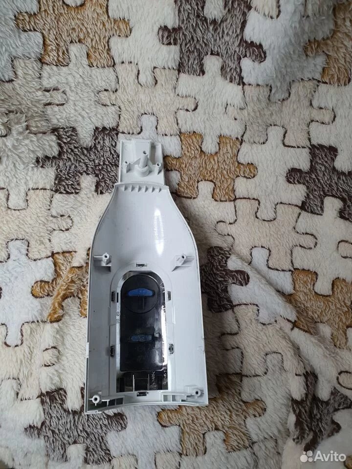 Крышка моторного отсека Bosch Athlet 25,2V, б/у, в хорошем состоянии, готово к использованию