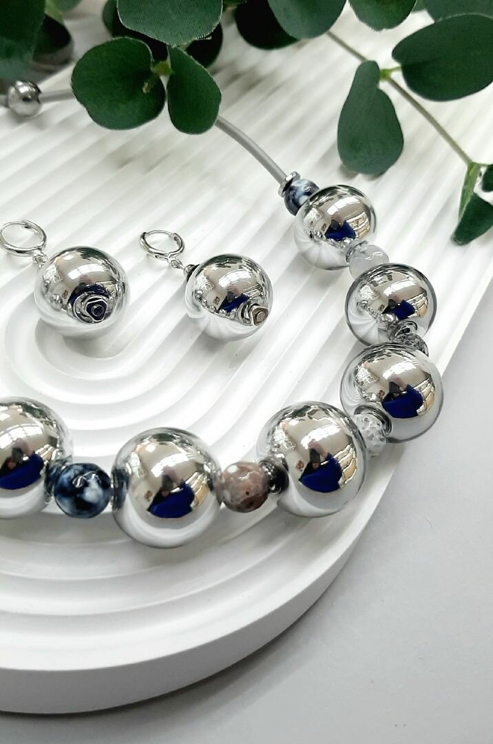 Колье P.J. MURANO, муранское стекло, длина 50 см, серый, бежевый, серебряный, черный, белый — фото 1