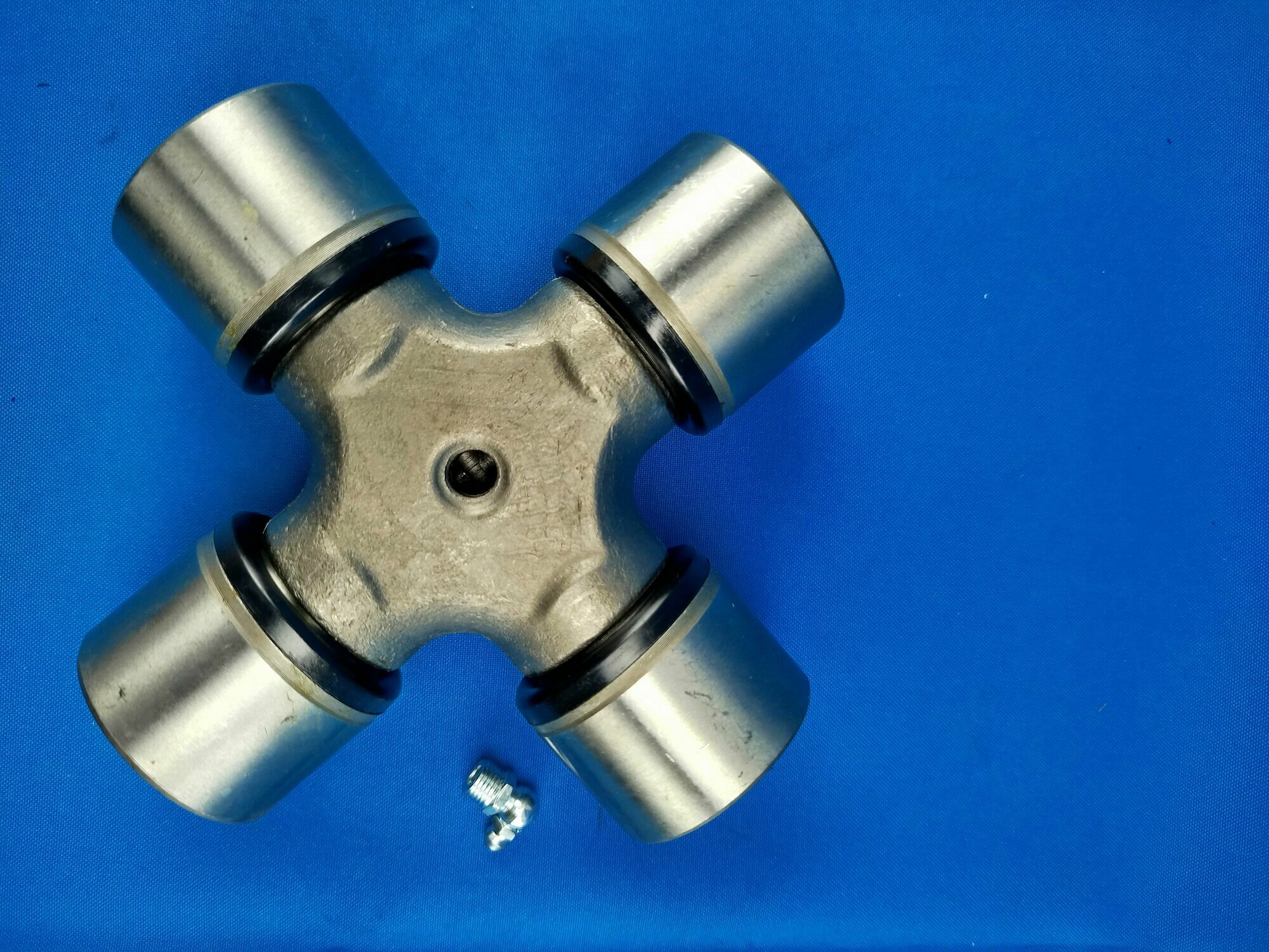 Крестовина "HOFER" для автомобилей КамАЗ 53205 Евро основ. кард, МАЗ большая (50x155)