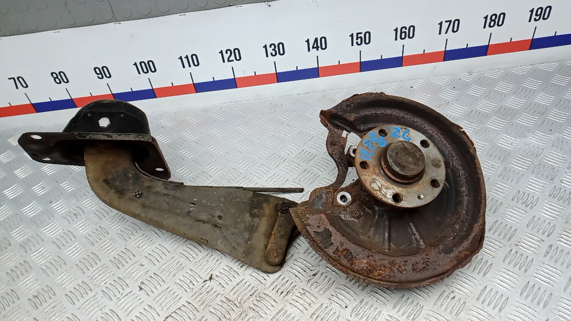 Ступица задняя левая VOLKSWAGEN GOLF 5, Номер 1K0505435AB, 1K0505223K, 1K0598611