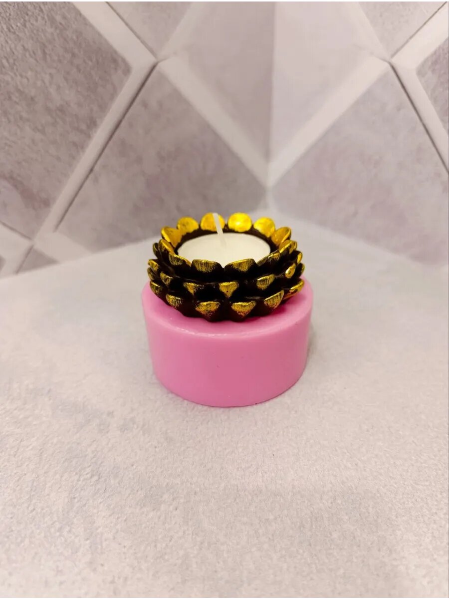 Молд силиконовый "Шишка подсвечник". Высота готового изделия 3 см.