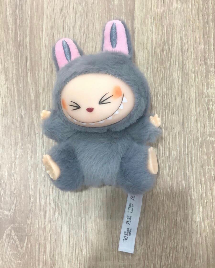 Labubu Лабубу бежевый игрушка брелок Have a Seat