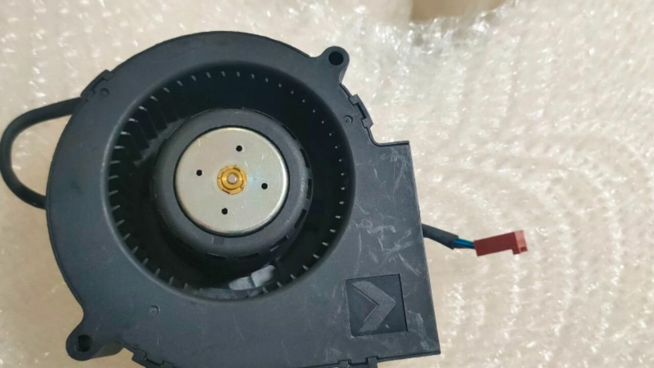 Мощный вентилятор 12В 97мм с шарикоподшипниками Z7