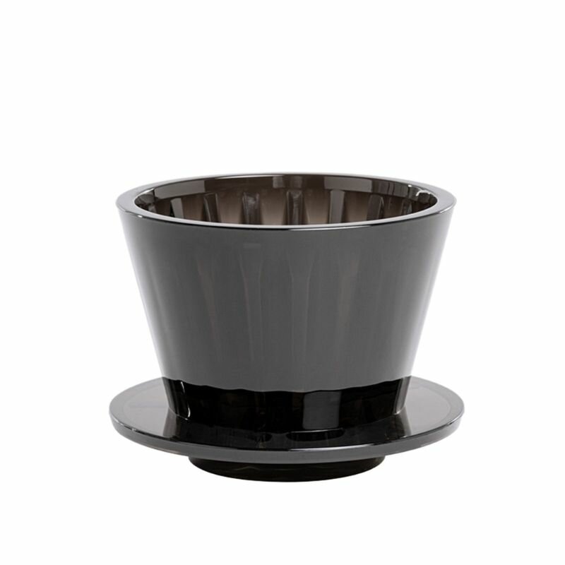 Пластиковая кофеварка с плоским дном