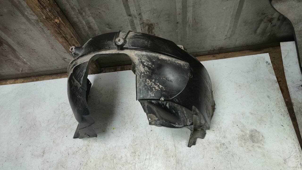 Подкрылок левый Saab 9-3 12686020