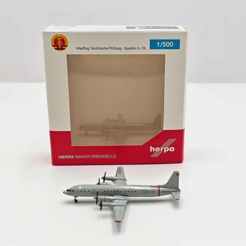 Herpa Wings модель самолета IL-18 масштаб 1:500