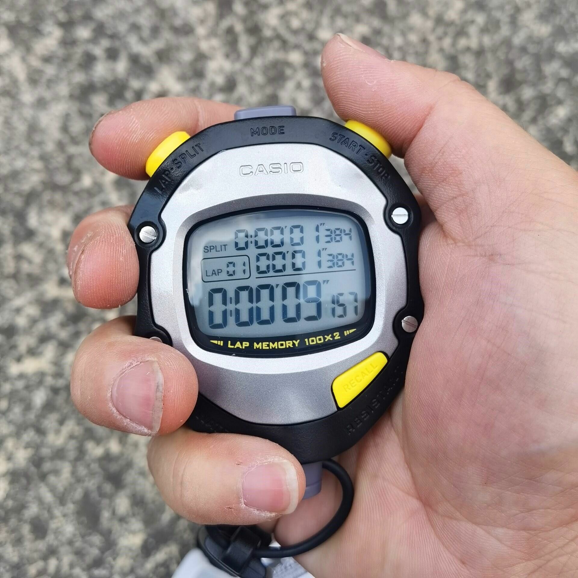 Секундомер Casio HS-70W-1 с памятью, будильником и таймером, белое