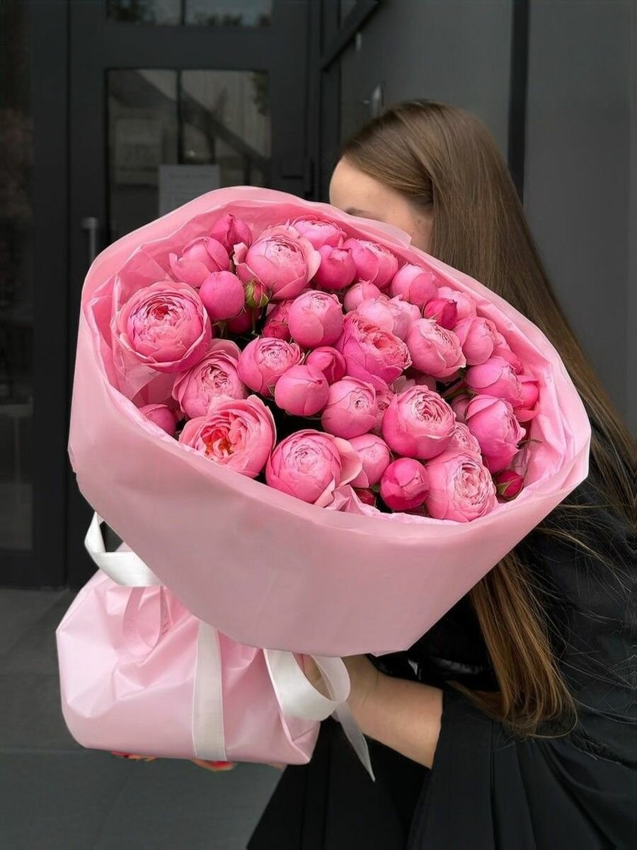 Букет из 9 кустовых пионовидных роз Сильва Пинк