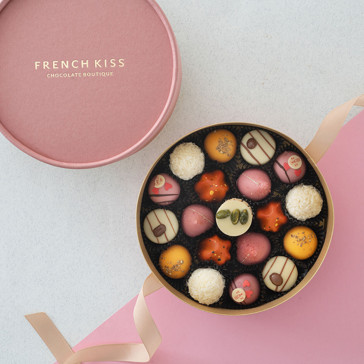 Подарочный шоколадный набор конфет Frenchkiss, Дольче Вита, кофеты ручной работы, круглая коробка