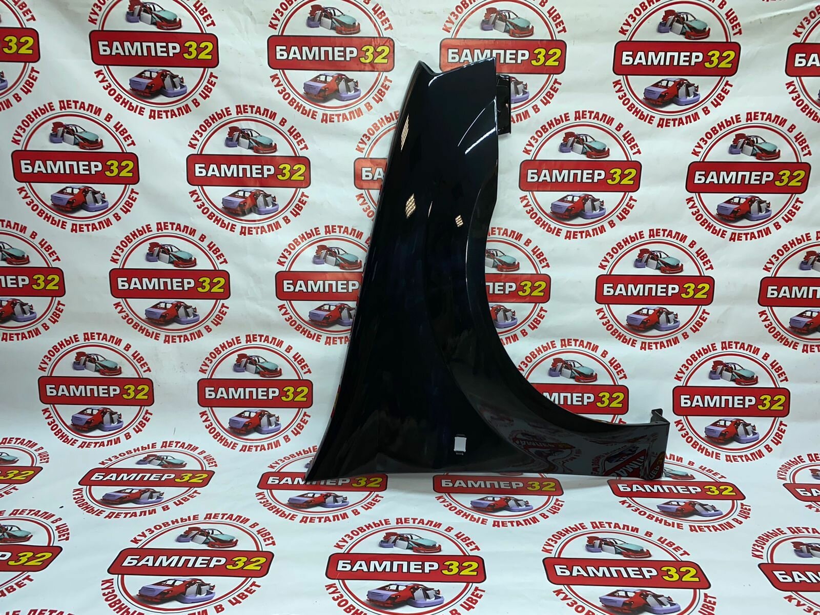 Крыло Логан правое, Noire Nacre, 676