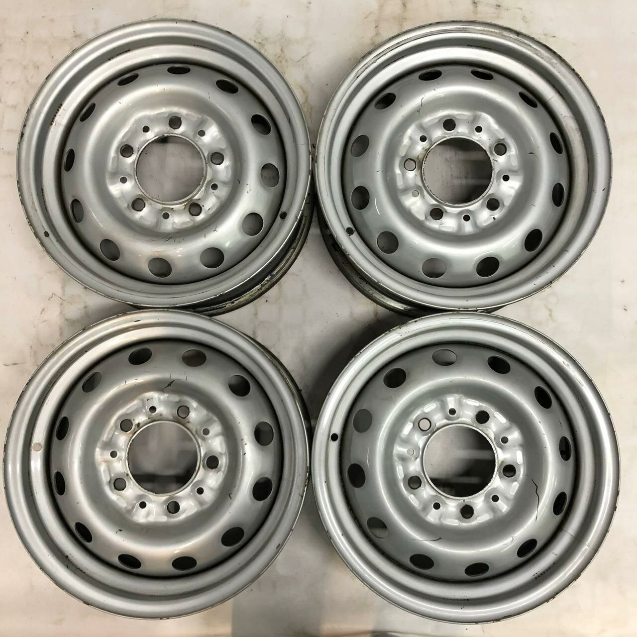 Колесные диски Штампованные 15x6 PCD 5x139.7 D98.1 ET40 (Реплика)