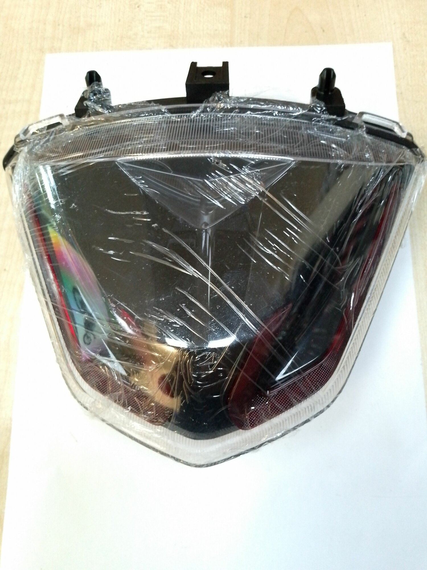 Фонарь задний VMC AURA