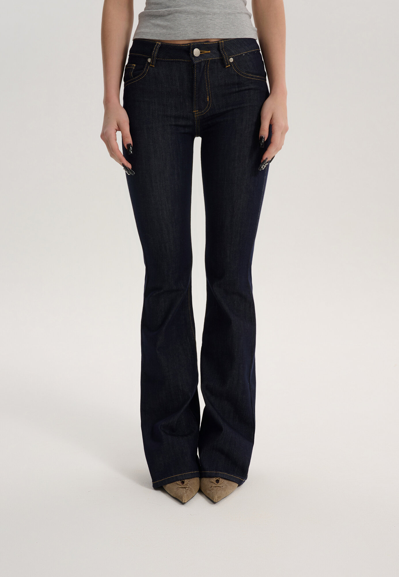 Джинсы клеш 