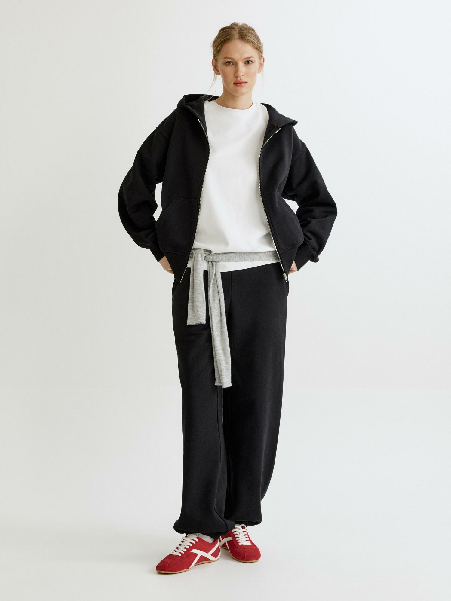 Брюки спортивные