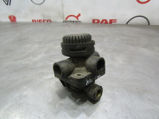 Клапан ускорительный EBS, MAN TGX, TGS, TGA, TGL, TGM