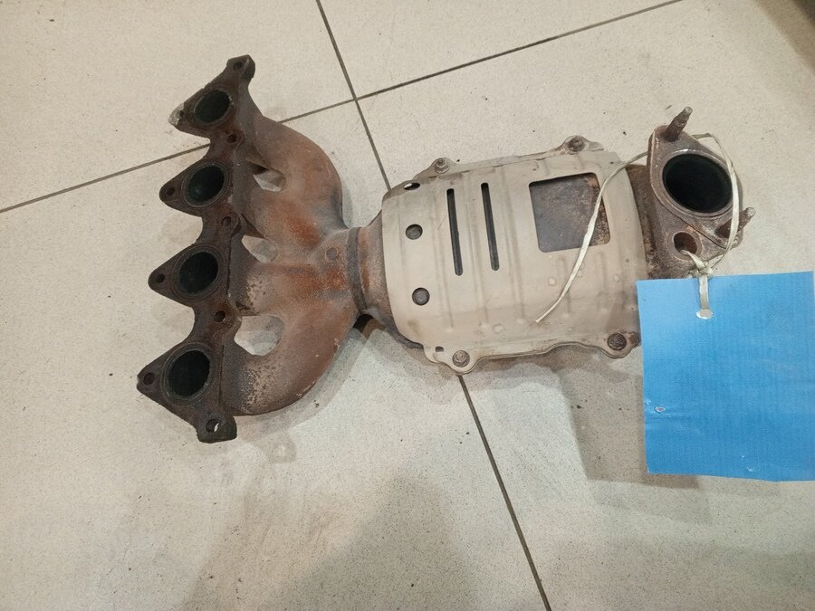 Коллектор выпускной от Kia Cerato 2004-2008