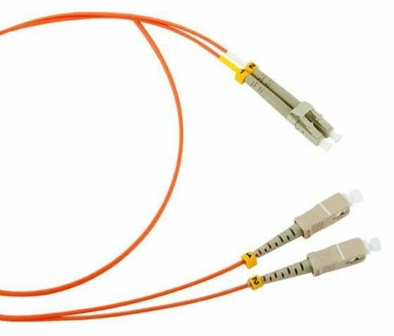 Патч-корд Lanmaster 9/125 мм, OS1/OS2, SC дуплекс-LC дуплекс, длина 2 м (TWT-2LC-2SC/SU-2.0)