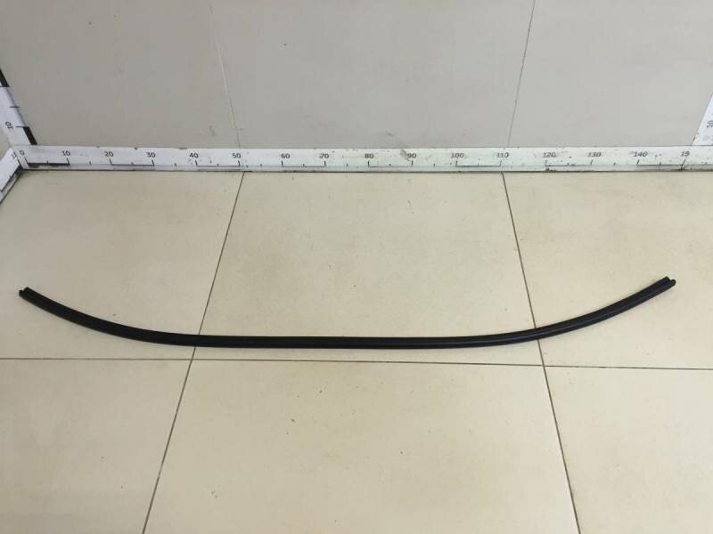 Уплотнитель капота Kia Soul AM 2009-2014