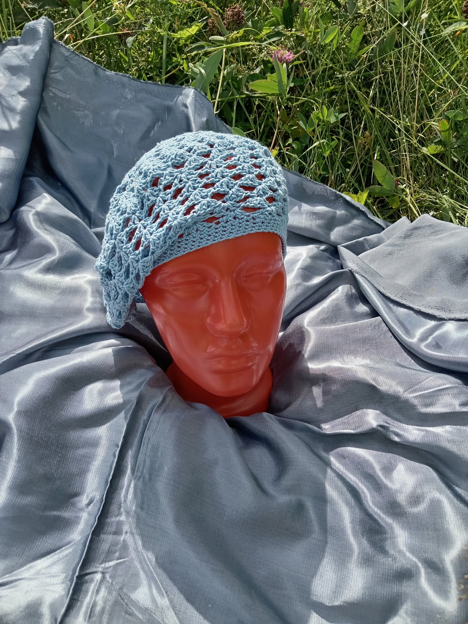 Берет Гущина В.В. Ажурная вязка для девочек и женщин