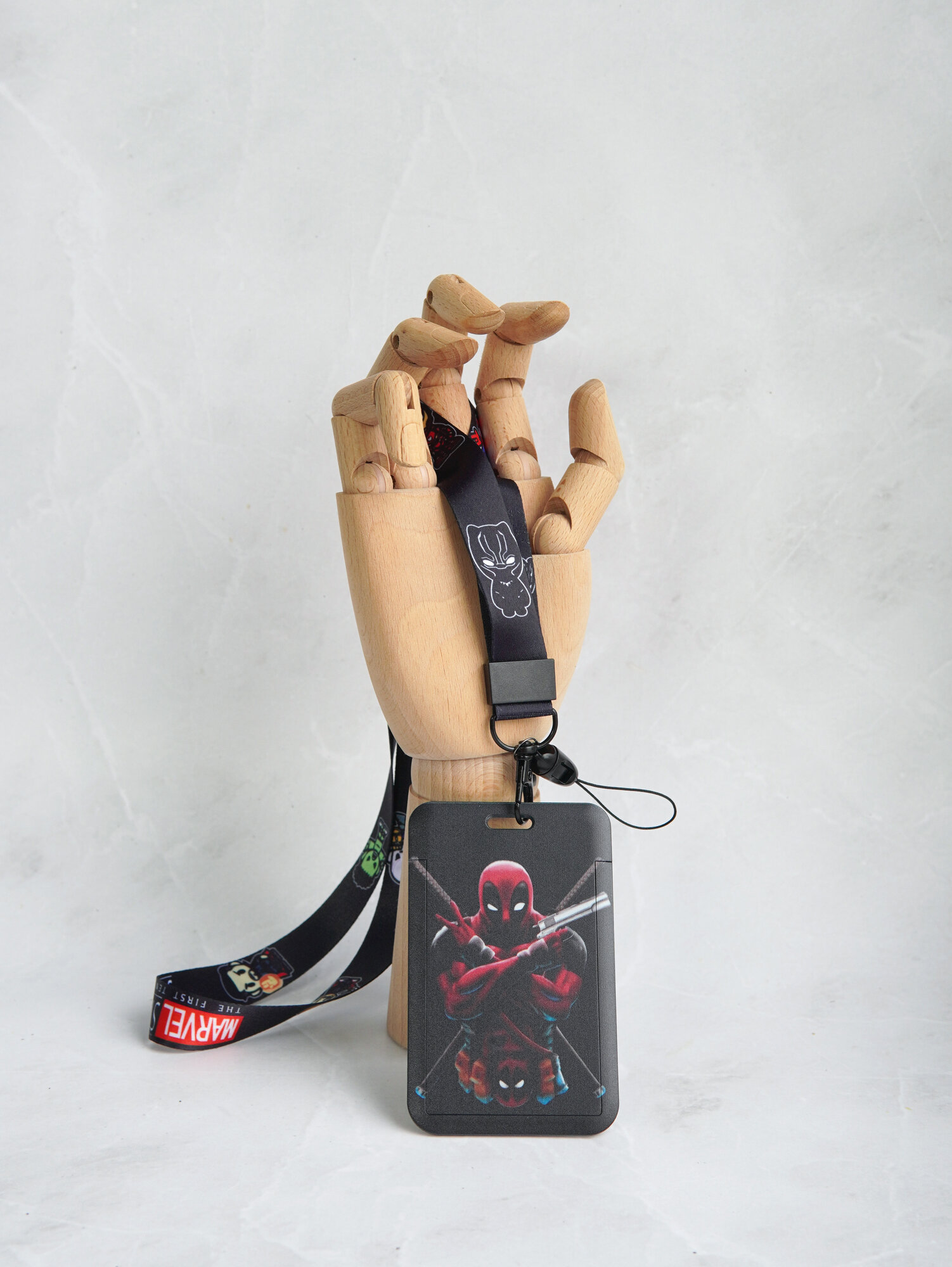 Держатель для бейджа / пропуска Deadpool | Хаос в миниатюре | Катаны и тако | Красный костюм | Четвертая стена пала!