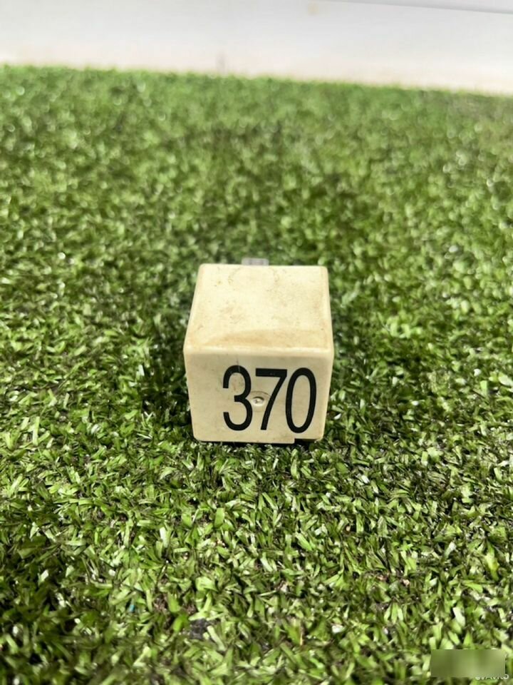 Реле 370 Volkswagen Passat B5 1996-2001